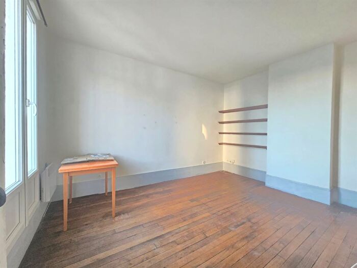 Paris 18ème, La Chapelle, Marx Dormoy : Appartement 2 pièces à louer