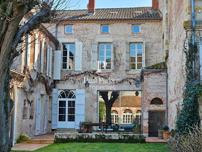 Maison à vendre - Agen, Gare - 10 pièces - 5 chambres