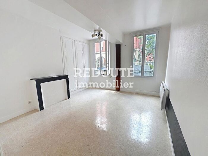 Appartement à vendre - Épernay, Centre-ville - 4 pièces - 3 chambres