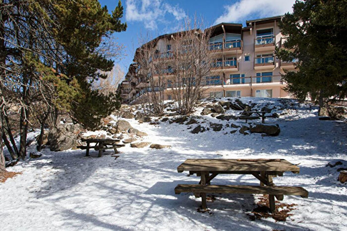 Font-Romeu-Odeillo-Via : Appartement 3 pièces à vendre
