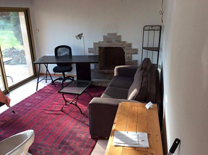 Appartement 2 pièces à louer à Cairon