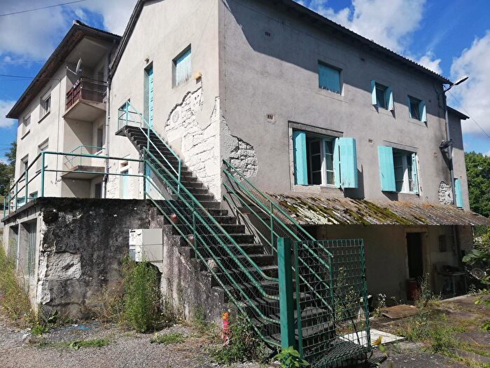 Maison 8 pièces à vendre à Pern