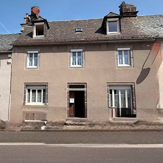 Maison 6 pièces à vendre à Pierrefort
