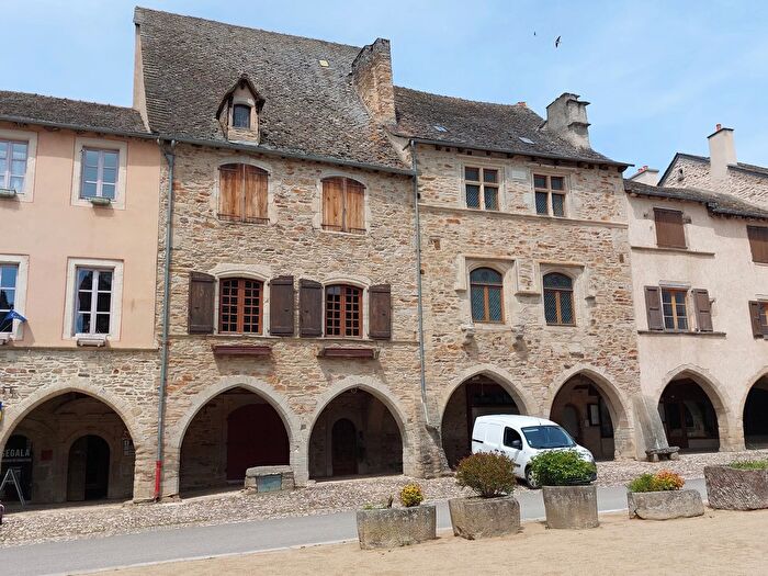 Maison à vendre - Sauveterre-de-Rouergue - 6 pièces - 3 chambres