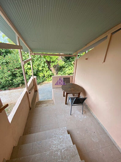 Appartement 1 pièce à louer à Hyères, Costebelle, Almanarre
