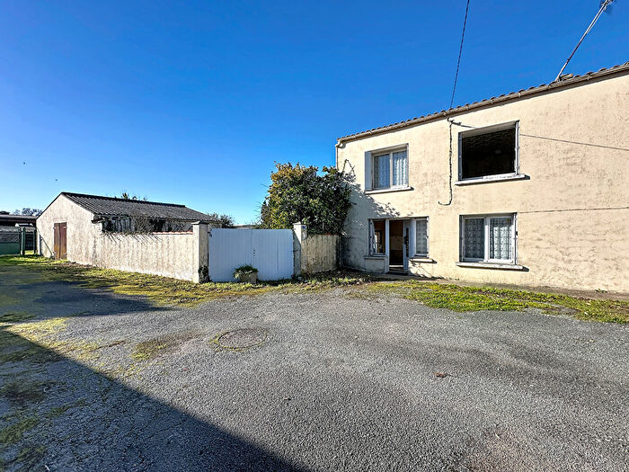 Maison à vendre - Port-des-Barques - 4 pièces - 3 chambres