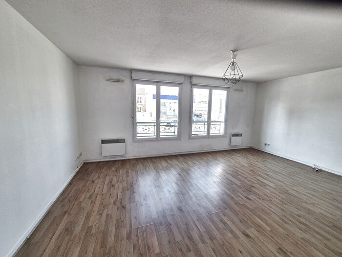 Appartement à louer - Saint-Denis, Pleyel - 3 pièces - 2 chambres
