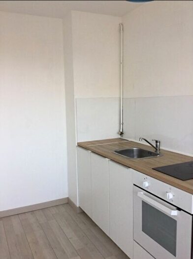Appartement à louer - Metz, Patrotte, Metz-Nord - 1 pièce