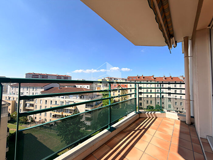 Appartement 4 pièces à Villeurbanne, Ferrandière, Maisons Neuves, à vendre