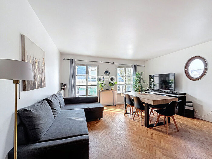 Appartement 3 pièces à Le Plessis-Robinson, Coeur de Ville, à vendre