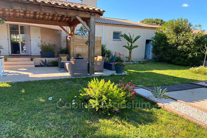 Maison à louer - Garons - 5 pièces - 4 chambres