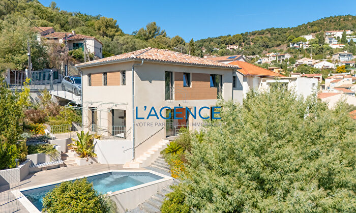 Maison à vendre - Hyères, Pyanet - 4 pièces - 3 chambres