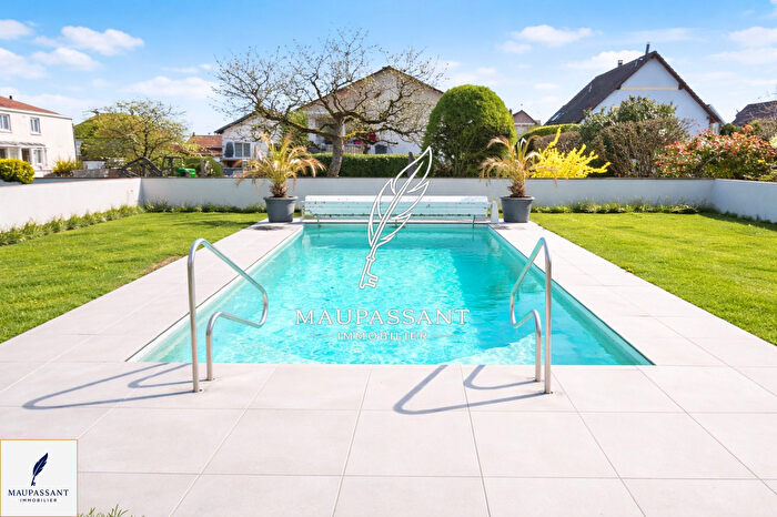 Maison à vendre - Habsheim - 11 pièces - 9 chambres