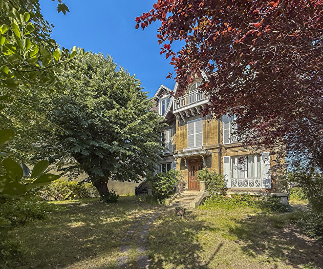 Maison 7 pièces à vendre à Maisons-Laffitte, Ouest