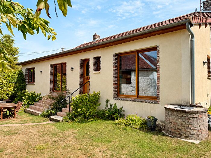 Maison 11 pièces à vendre à Neuville-sur-Vanne