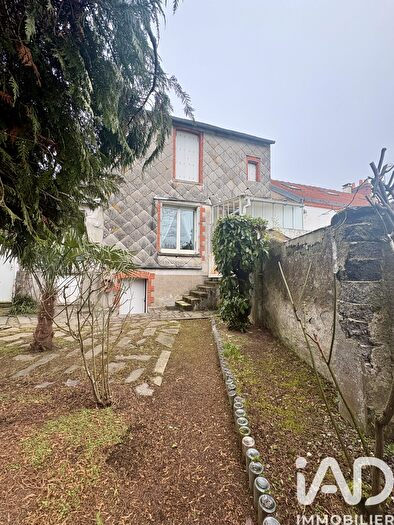 Maison à vendre - Cholet, Bretagne - 4 pièces - 2 chambres