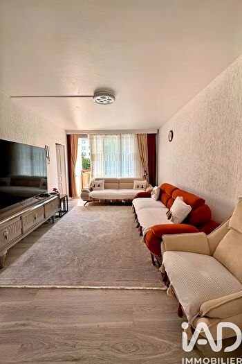 Appartement à vendre - Clichy-sous-Bois, LEtang - 5 pièces - 4 chambres