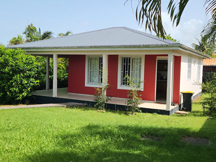 Baie-Mahault : Maison 3 pièces à louer