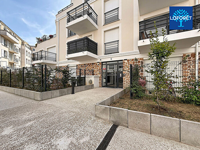 Appartement 3 pièces à vendre - Noisy-le-Grand, Centre-ville