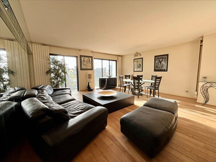 Appartement à louer - Muette Sud, Paris ème arrondissement - 3 pièces - 1 chambre