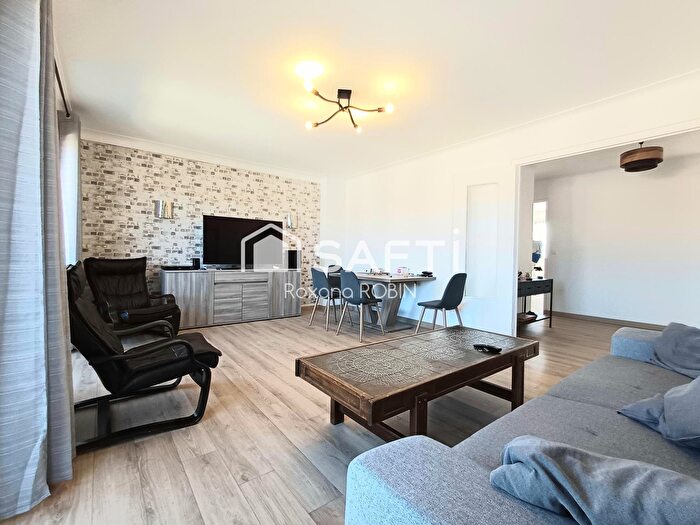 Appartement à vendre - Rivesaltes - 5 pièces - 4 chambres