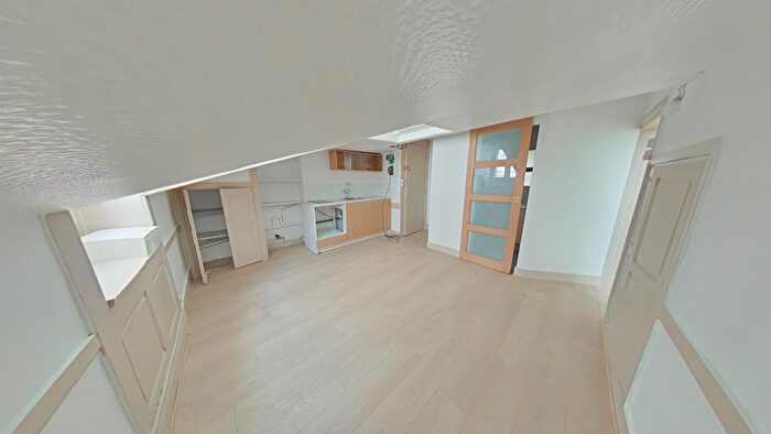 Appartement 1 pièce à louer - Saint-Étienne, Tardy, Colline des Pères, Bizillon