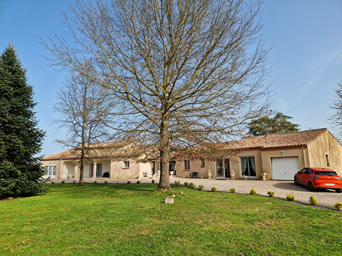 Maison à vendre - Sainte-Livrade-sur-Lot - 14 pièces - 6 chambres