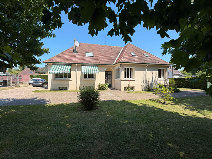 Maison 10 pièces à vendre - Nanteuil-lès-Meaux