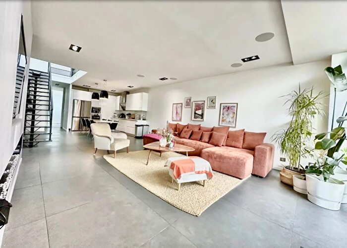 Appartement à vendre - Alfortville, Mairie, Gare - 4 pièces - 3 chambres