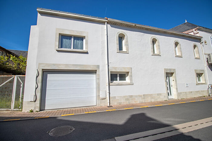 Appartement à vendre - Challans, Centre-ville - 6 pièces - 4 chambres