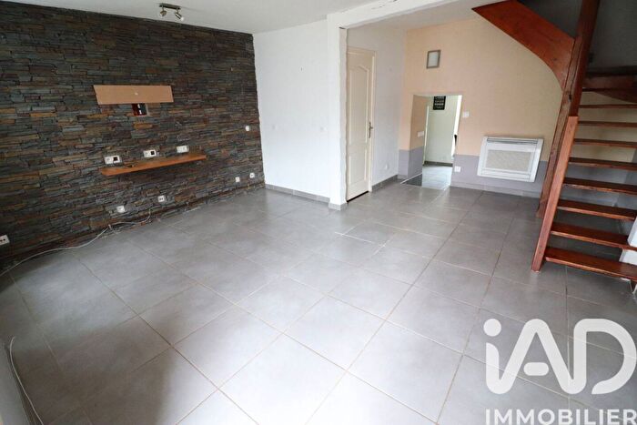 Pamfou : Appartement 3 pièces à louer