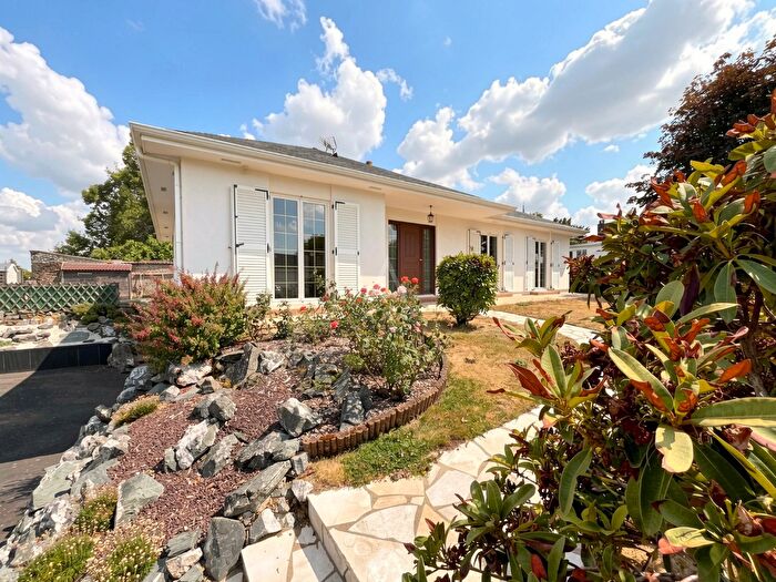 Les Brouzils - Maison 6 pièces à vendre