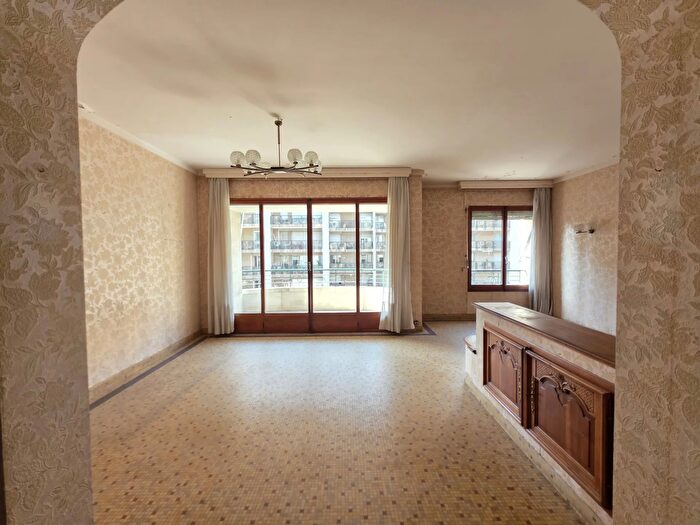 Appartement à vendre - Marseille e , Lodi - 4 pièces - 2 chambres