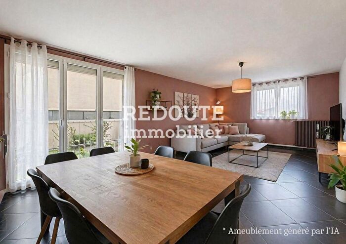 Reims, Europe, Chemin Vert : Appartement 4 pièces à vendre