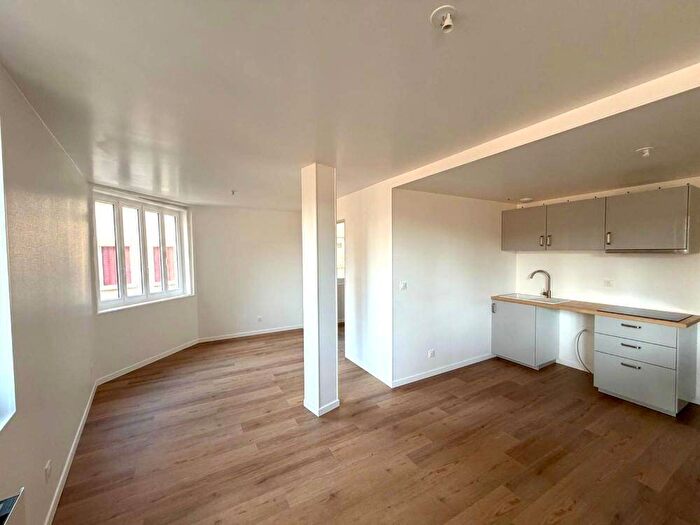 Appartement 2 pièces à Centre Ville-Les Marins, Châteauroux, à louer