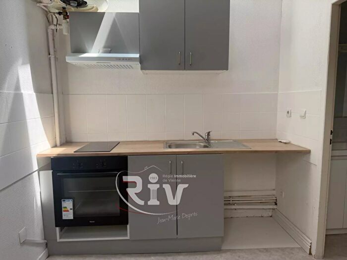 Vienne, Centre-ville : Appartement 1 pièce à louer