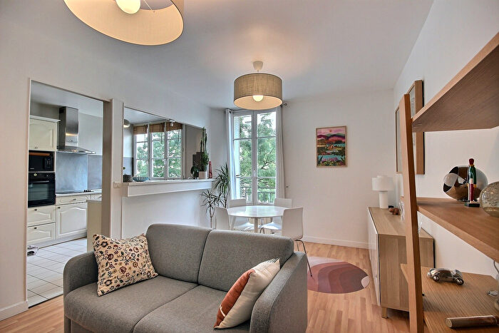 Appartement 3 pièces à vendre - Courbevoie, Marceau République