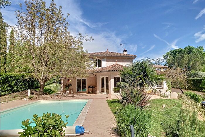 Maisons à vendre et appartements à louer - 1