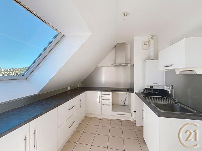 Appartement à louer - Rouen, Centre-ville Rive gauche - 3 pièces - 2 chambres