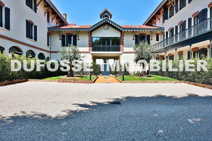 Appartement à louer - Saint-Cyr-au-Mont-dOr - 4 pièces - 3 chambres