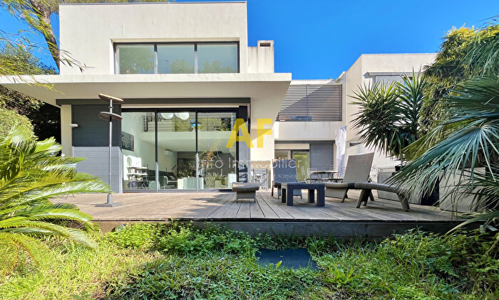 Maison à vendre - Saint-Raphaël, Boulouris - 5 pièces - 3 chambres