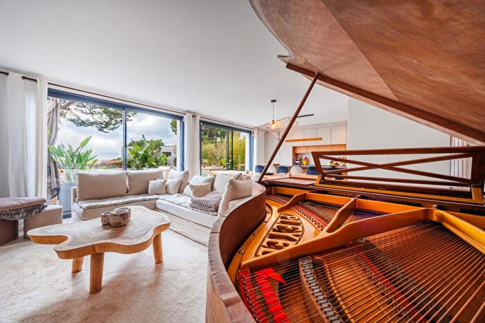 Maison à vendre - Cassis - 7 pièces - 6 chambres