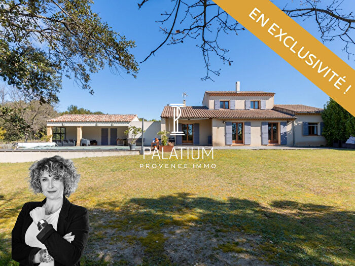 Maison à vendre - Rognes - 8 pièces - 4 chambres