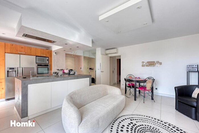 Appartement à vendre - La Ciotat, Saint-Hermentaire, Les Séveriers, La Salle - 3 pièces - 2 chambres