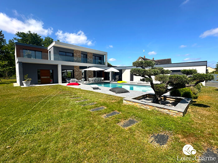 Maison 9 pièces à Vineuil, à vendre