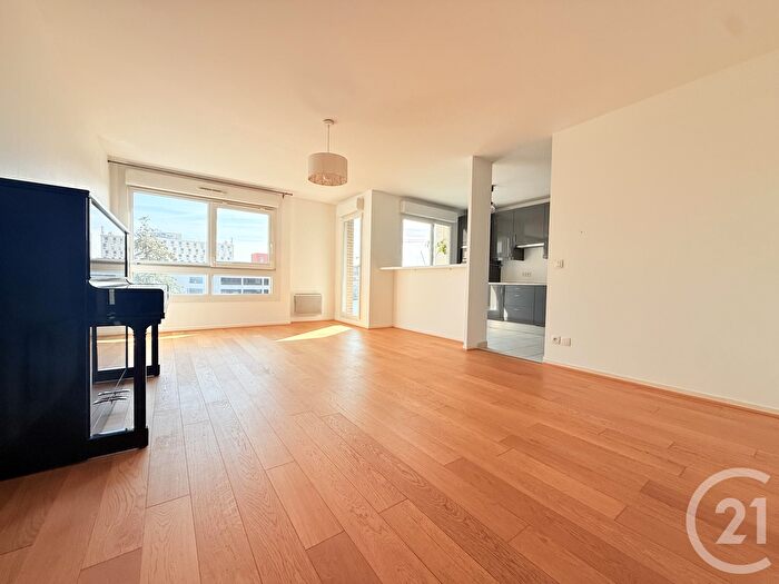 Appartement à vendre - Saint-Ouen, Centre-ville - 4 pièces - 3 chambres