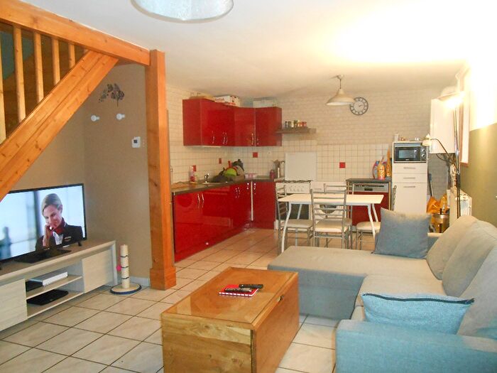 Maison à louer - Nevers, Cathédrale, Jonction - 3 pièces - 2 chambres