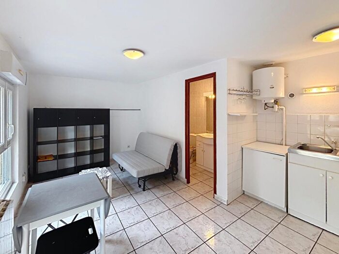 Appartement à louer - Bordeaux, Saint-Pierre - 1 pièce