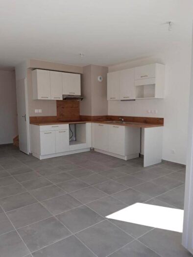 Maison à louer - Vaugneray - 4 pièces - 3 chambres