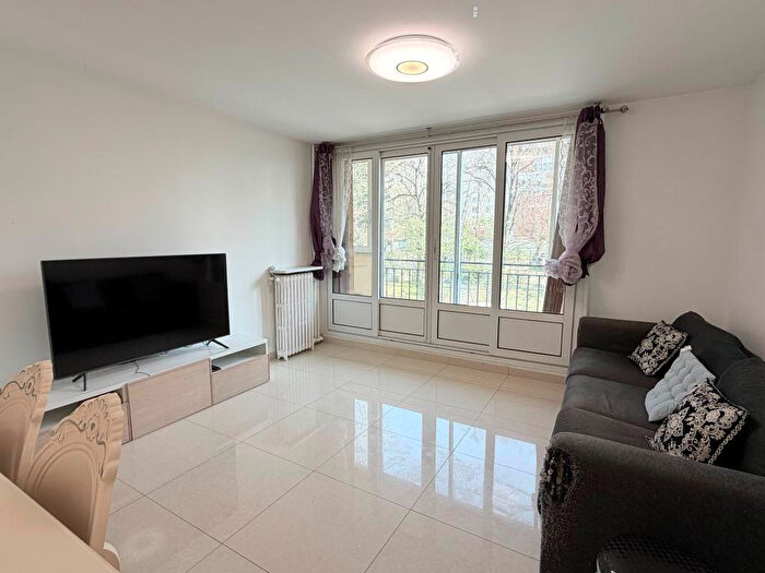 Appartement à louer - Ivry-sur-Seine, Monmousseau, Verollot - 4 pièces - 3 chambres